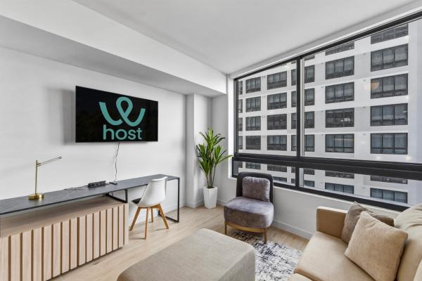 Hotel-style Condo At District 225 In Downtown Miami - Miami Beach, FL