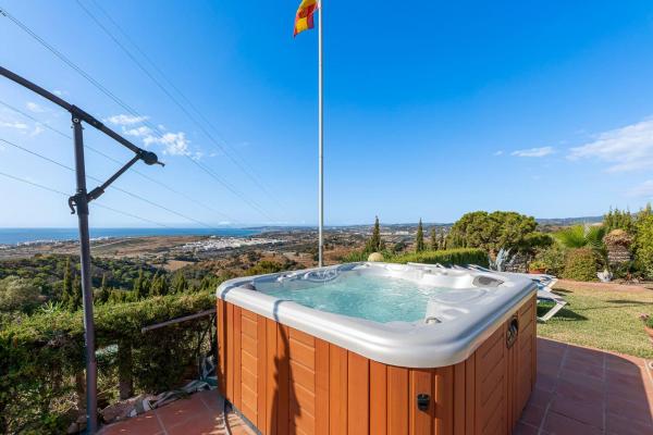 Charming One-bedroom Flat Dormitory Room - Estepona