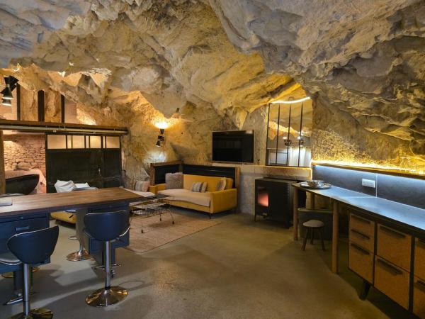 La Grotte Du Moulin - Saint Aignan