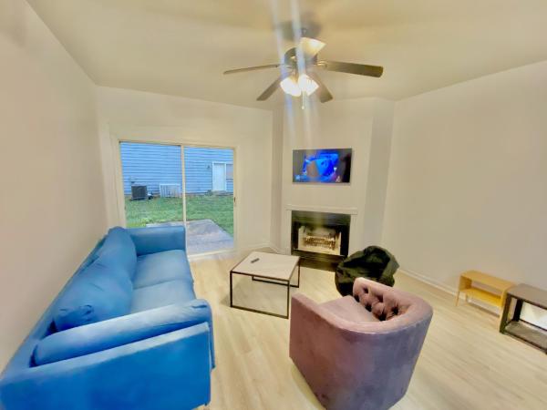 Modern Garden Suite Luxury Apartment - Wilmington, NC