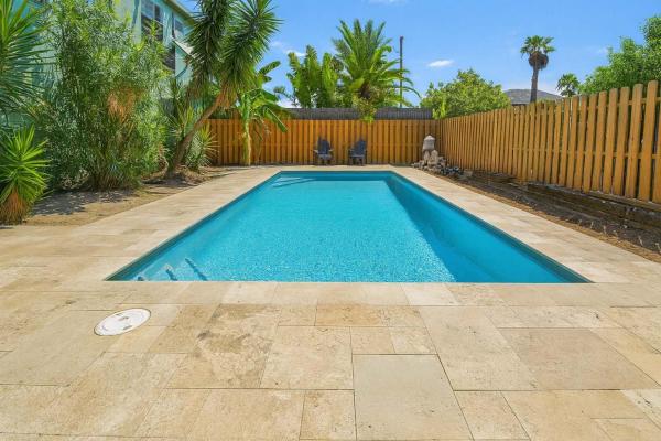 Bay View Great Deck Pool 2 Levels & 3 Bedr Condo - South Padre Island