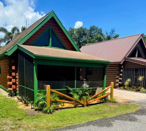 Gingerbread Cozy Log Cabin With Beautiful Sunsets - Florida