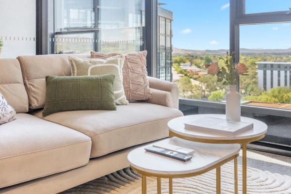 Modern Woden Stay, Pool N Gym, Parking, Hospital - Canberra