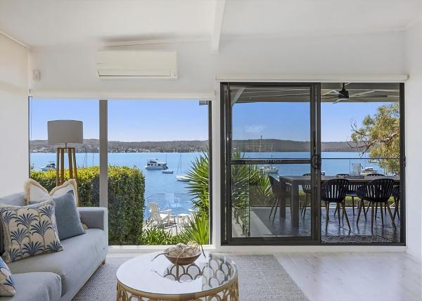 The Lake Escape - Lake Macquarie