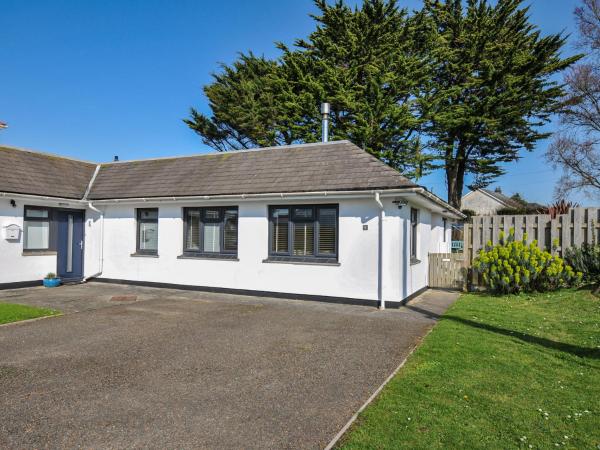 6 Trelawney Court - Padstow