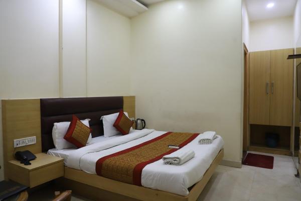 Hotel Lav Kush Deluxe 2 Min Walk From New Delhi Railway Station - New Delhi