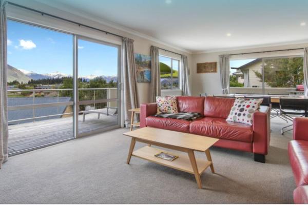 Wanaka 'Mount Iron Edge' With Mountain Views - Wanaka