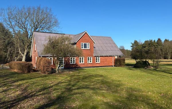 Lovely Home In Gram With Wifi - Arrild