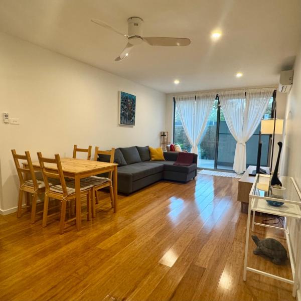 Casa De Burgh - Canberra