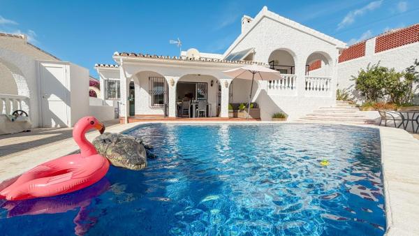 Villa Acebo With Private Swimming Pool In Nerja - Nerja