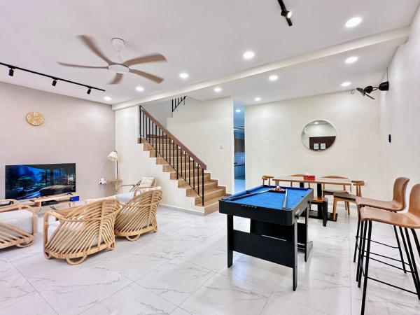 Balcony House Jb Taman Sentosa 16 Pax - Johor Bahru