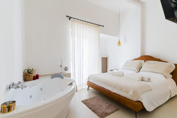 Bacchus Historic Home - Giurdignano