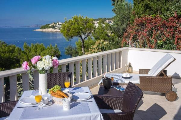 Luxury Beachfront Villa Primosten Oasis With Private Pool At The Beach In Primosten - Primošten