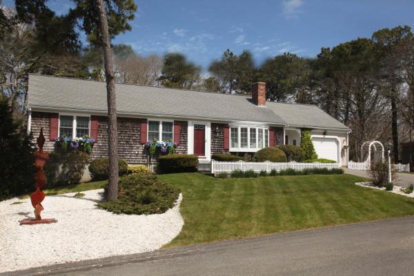 Cape Escape Chatham 5 Star Beach Chic 5 Min Walk To Beach-newly Renovated Private Retreat Ac - Chatham, MA