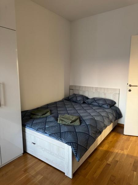 Siena Stan Na Dan Doboj - Kosovo