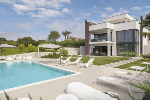 Luxury Villa Deluxe Pula With Heated Pool In Istria - Banjole