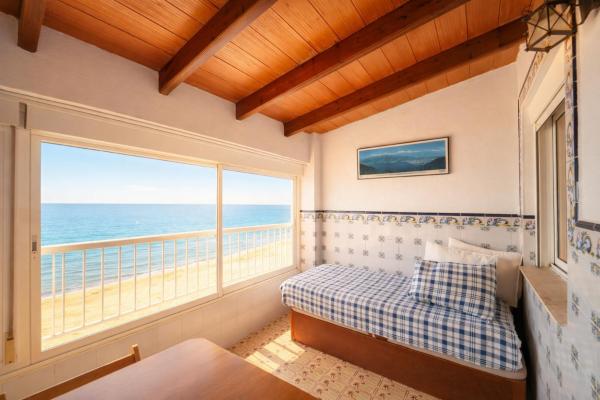 Apartamento En Primera Línea De Playa Con Vistas Al Mar - Cullera