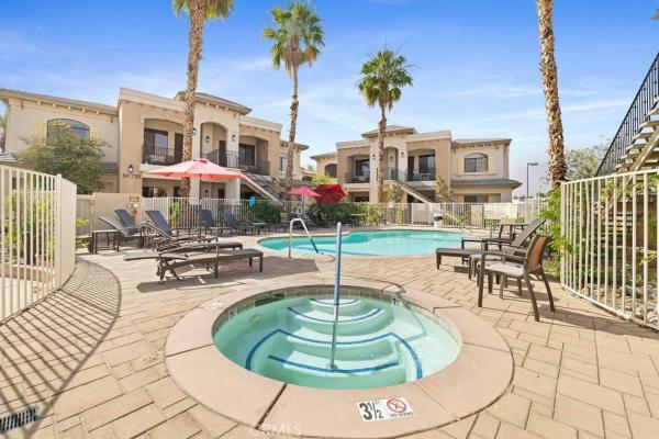 Old Town La Quinta Condo 4 Heated Pools & Spas - La Quinta, CA