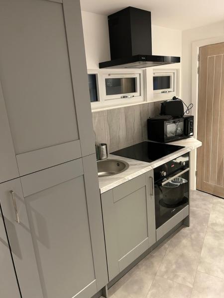 The Dore Cabin - Hathersage