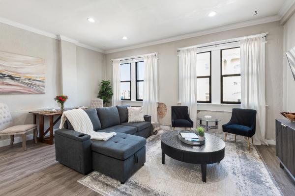 Stunning Apartment W Panoramic Downtown Views! - Allen, TX