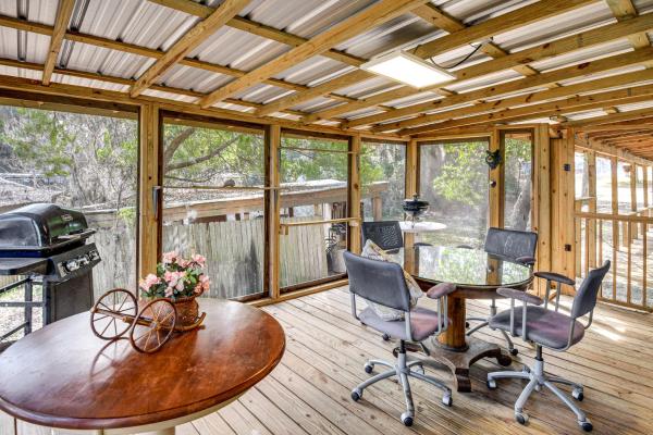 Cabin W/ Lake Access In Fort Mccoy, Pets Welcome! - Florida