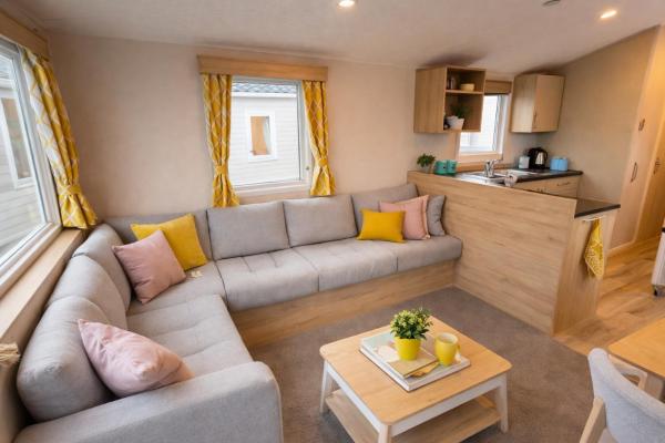 M&b Holiday Home 2025 Cozy Beach Side Caravan 4 Beds, 3 Sofa Bed, 7 Sleep, Wifi, Tea And Coffee, Free Parking - England
