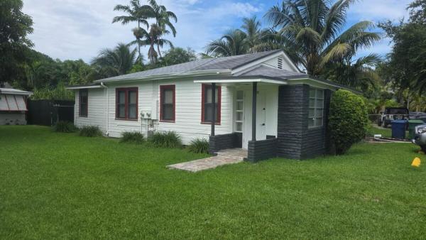Nice 4 Bedrooms In Biscayne Gardens! - Miramar, FL