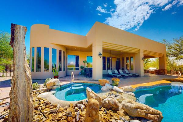 Beautiful Mountain-view Home With Fireplace, Private Pool, Grill, Patio & Wd - Cave Creek, AZ