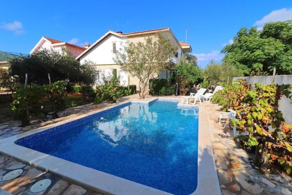 Apartments With Swimming Pool Vela Luka - Korcula - 23684 - Vallegrande