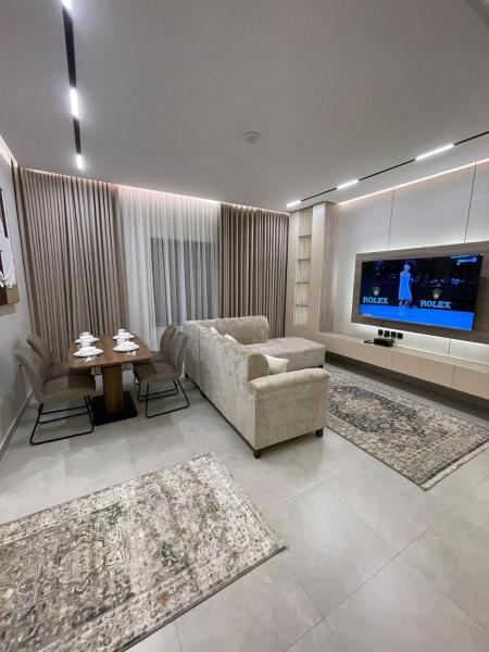 Two-bedroom Hotel Apartment And A Hall Close To The Campus And Services - Medina