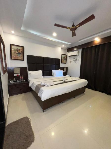 Sportsman Beach Hotel - Goa