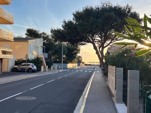 La Folie Du Caribou - Saint-Pierre-la-Mer