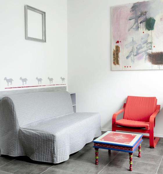 Groundfloor With Private Entrance, 55 Sqm, 4 Beds - Berlin