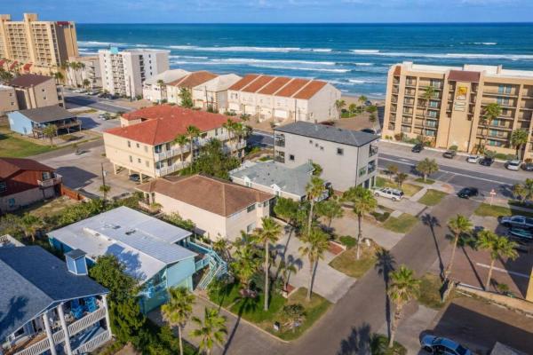 Throwback Vibes Near Beach Great Deck - South Padre Island