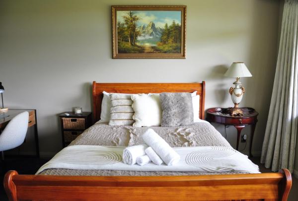 Parnwell Villa Apartment - The Tropical Oasis - Bay of Plenty