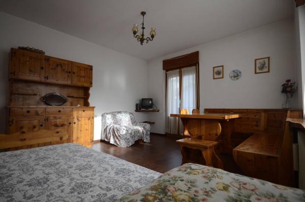 Andalo, Ampio Appartamento Rustico - Molveno