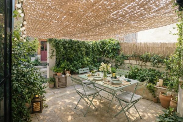 Jolie Maison Avec Cour, Centre-ville D'arles - Arles