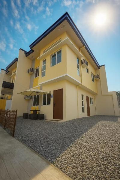 Coliving House Near Davao Airport-sta Lucia Mall-lpu With 100mbps, Netflix & Pool - Davao City