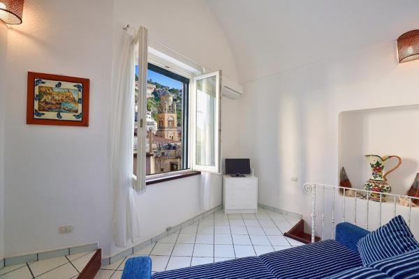 Lovely Apartment With Nice View In Amalfi Center - Amalfi Coast