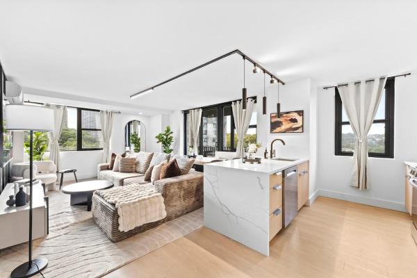 Luxury Oasis Near Nyc Met Life Sleeps 12 - New Brighton - Staten Island NY