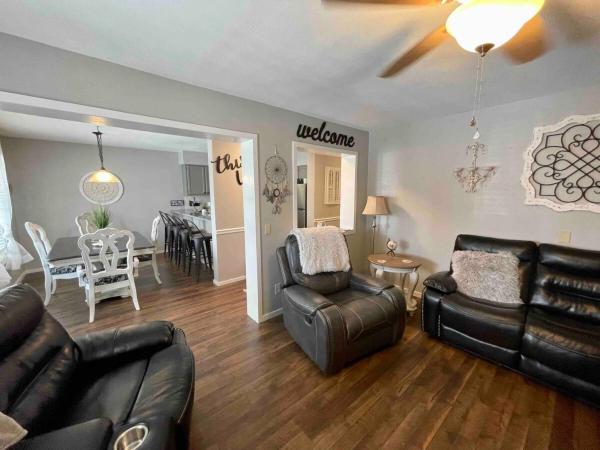 Beechside Breeze Luxury Condo With Pool Hot Tub - Beech Mountain, NC