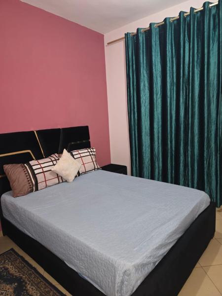 Manal Apparemment - Ifrane