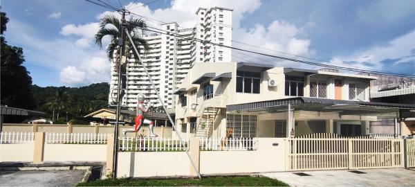 16 Pax Party House 4br Semi - Double Storey Bbq Ready Ideal For Gathering - Gelugor