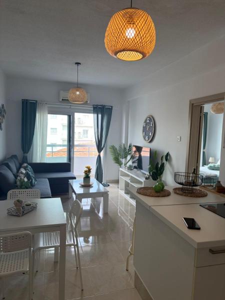 Lazuli Sea View Beachfront - Ap Finikoudes - Lárnaca