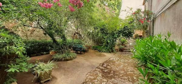 Fairy Tales Garden With Private Parking - Erice
