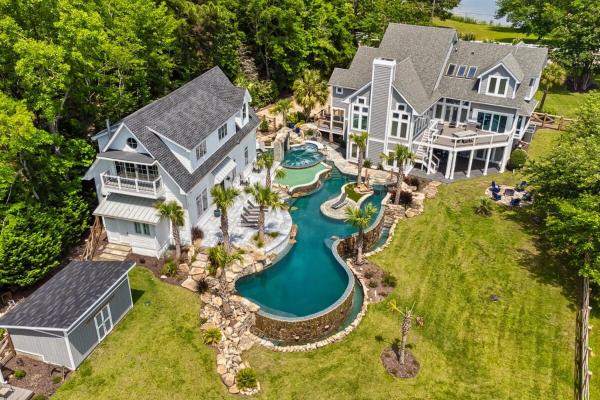 The Polaris Pointe On The Cove - Lexington, SC