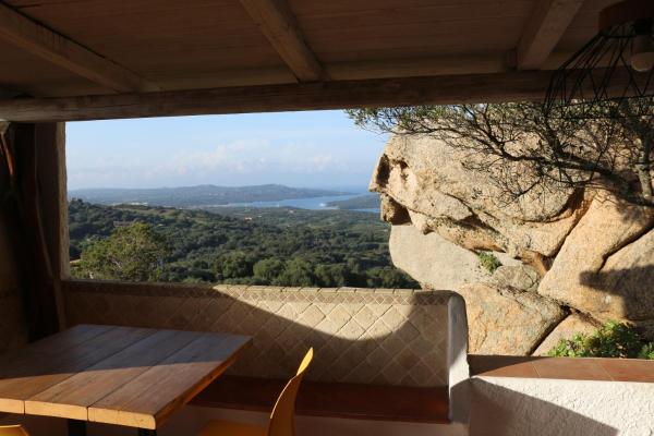 House On The Emerald Coast With Spectacular Views Of The Maddalena - Sardegna