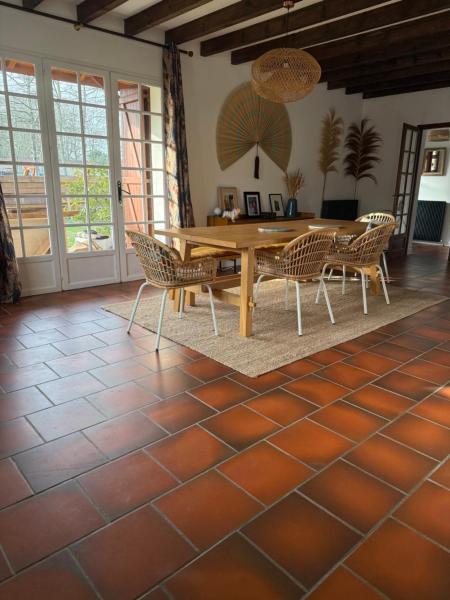 Le Jardin Des Rêves - Maison Familiale Avec Piscine - Jura