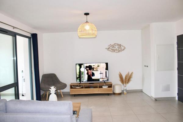 Les Hauts Du Port - T2 Moderne Et Chaleureux - Plage de Bonifacio