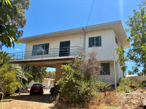 Kite House - Guilderton